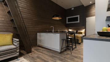 RukaValley 32 Family, Sauna | Sala de estar | Televisor de ecrã plano de 43 polegadas com canais via satélite
