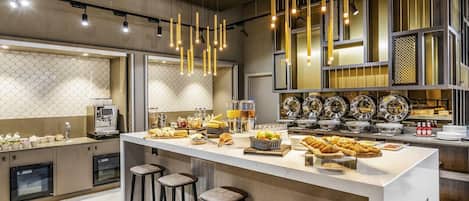 Pequeno-almoço inglês diário (19.95 GBP por pessoa)