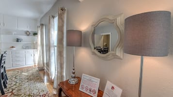 Apartamento (3 Bedrooms) | Área de estar | Smart TV