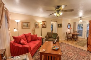 Casa (2 Bedrooms) | Sala | Televisor 