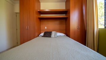 Espaço de trabalho para notebook, ferros/tábuas de passar roupa