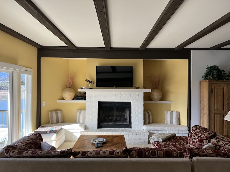 Westra's Waterfront Abode W/private Dock & Wifi - 納西緬托湖