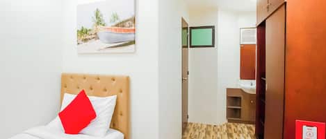 Escrivaninha, Wi-Fi de cortesia, roupa de cama