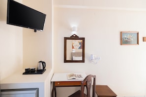Quarto casal standard, vista para o mar | Wi-Fi de cortesia, roupa de cama