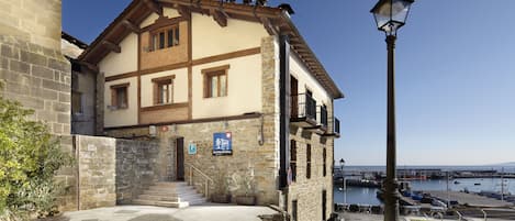 Fachada da propriedade