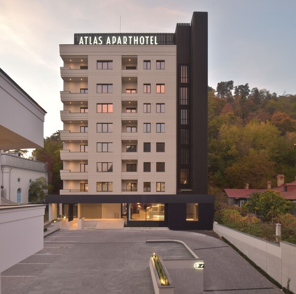 Atlas Aparthotel - Piatra Neamț