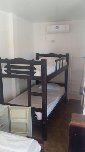 Wi-Fi de cortesia, roupa de cama