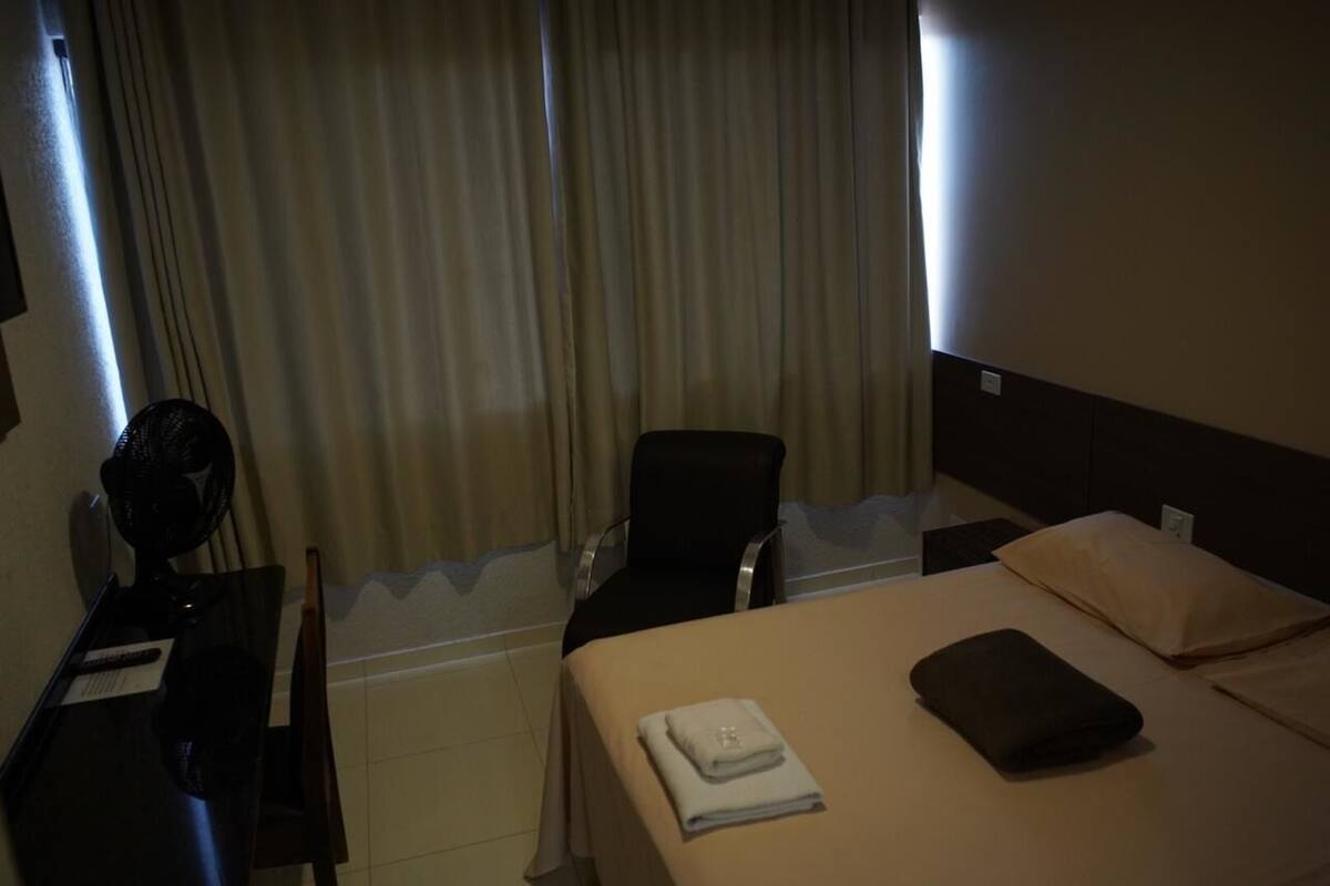 Quarto Duplo Económico | Secretária, secretária adequada para computadores portáteis 