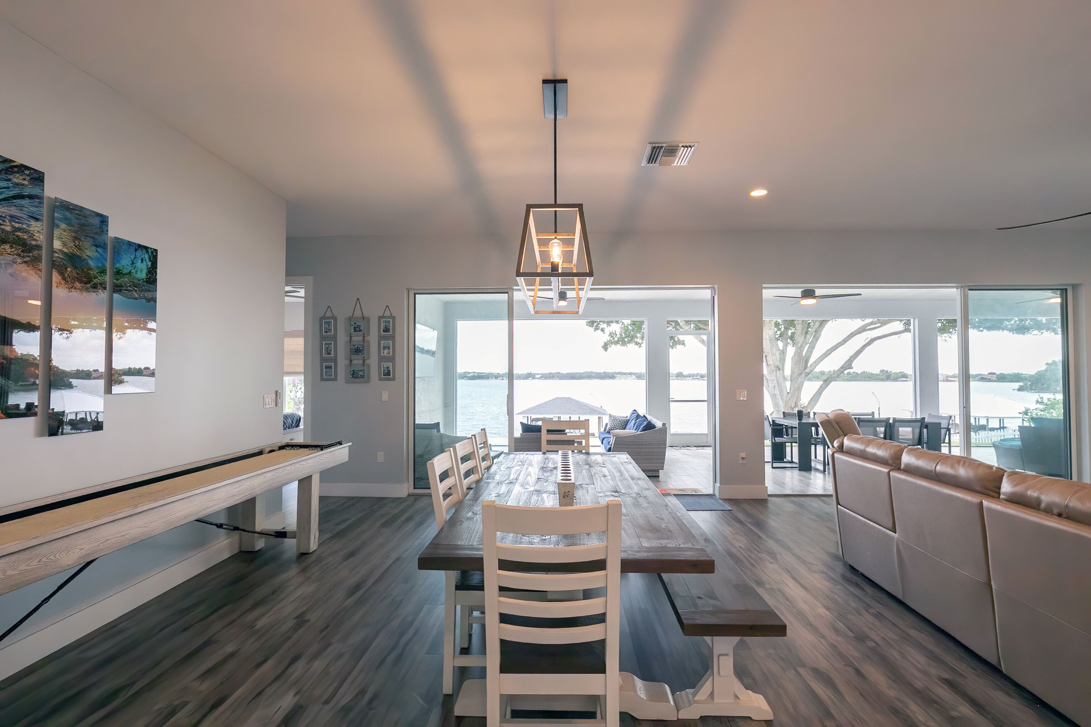 Newer Home On Lake June With Beach, Dock, Screened Patio And Hot Tub! - Lake Placid, FL