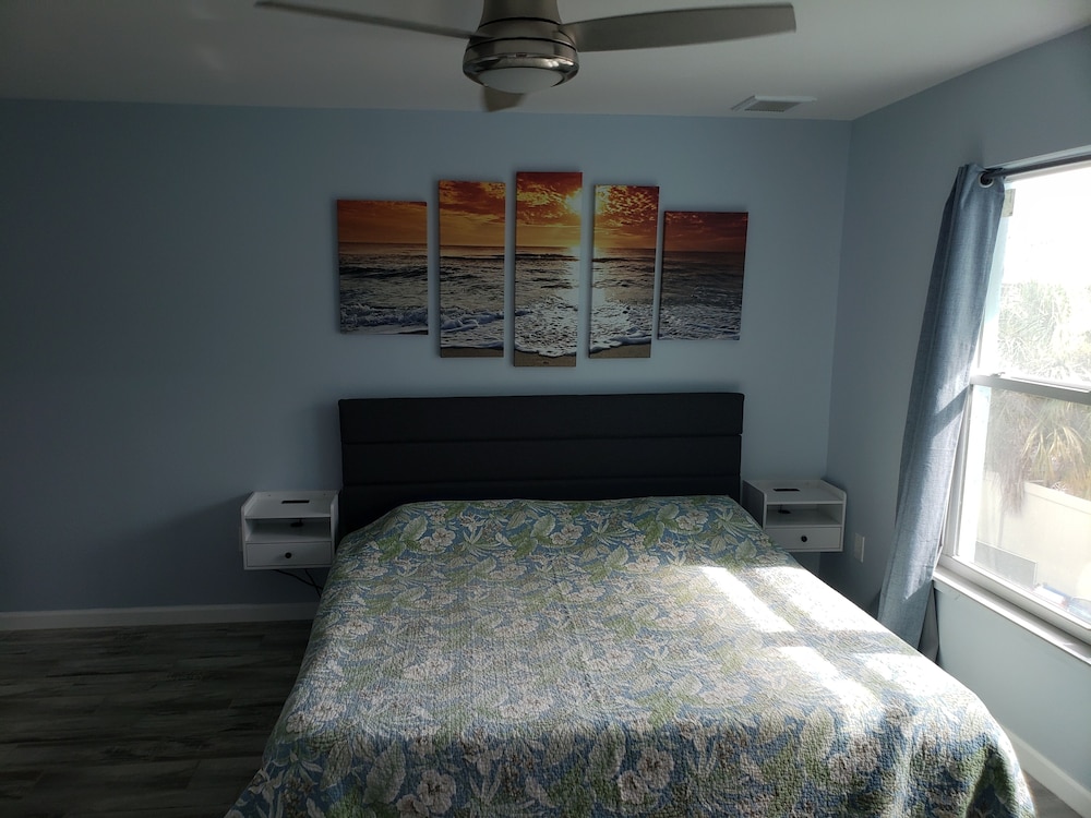 Remodeled Manasota Key Bay Side 1 Bedroom Condo - Manasota Key, FL