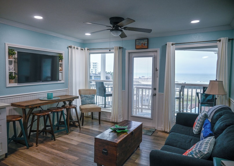 Updated! Sunrise-ocean View, Top Fl, Prvt Beach Access, Pool, W&d, Parking - Pirates Beach, TX