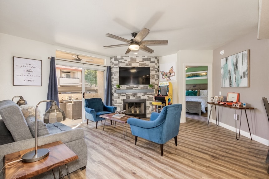 Desert Retreat, Gated, 3 Piscines, Lits King, Câble, Wifi, Parking Gratuit, Pac Man! - Arizona