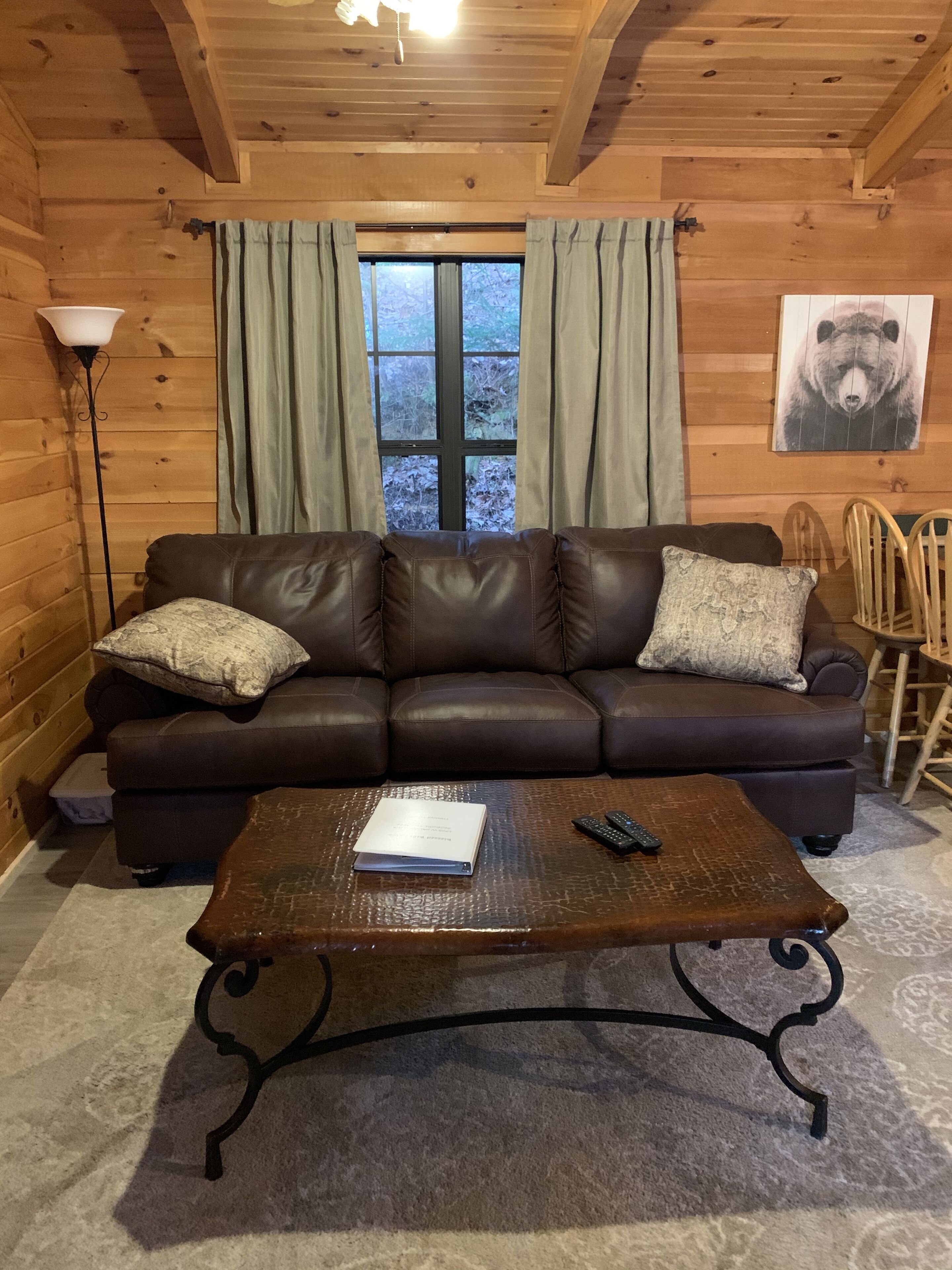 Cabin With Game Room, Wifi And Pet Friendly - Gatlinburg, TN
