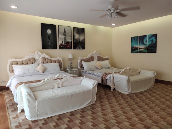 Whitehouse Of The Lord Of Scents - Baguio