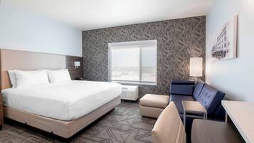 Estúdio, 1 cama king-size | Secretária adequada para computadores portáteis, ferro/tábua de engomar