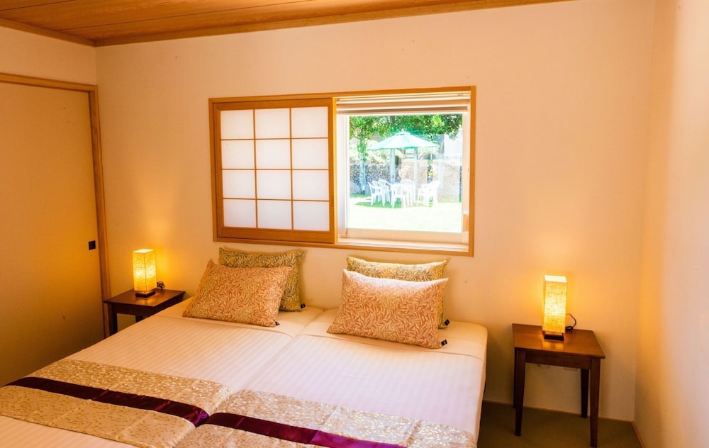 Private Resort Rental Villa Limited To 1 Group Per / Ishigaki Okinawa - Ishigaki