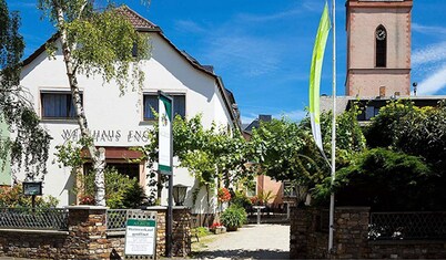 Weinhaus & Hotel Engel