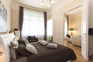 Apartamento, 3 quartos | Secretária, ferro/tábua de engomar, Wi-fi grátis 