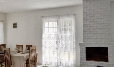 Mount Edge Riverside Hotel