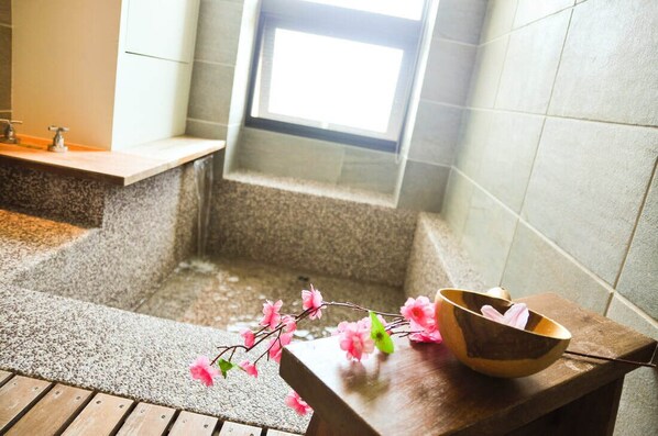 Quarto Duplo | Banheira de imersão total