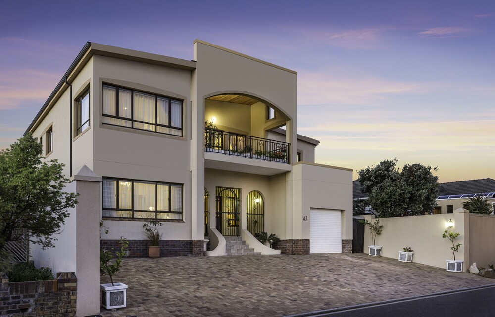 Auriol's Guesthouse - Le Cap