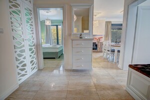 Apartamento premium, 2 quartos (202) | Individualmente decorados, individualmente mobiliados