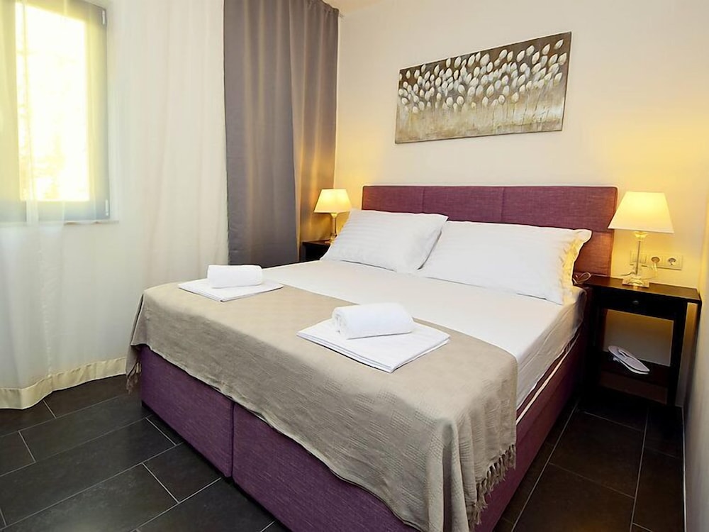 Molo Lozna By Interhome - Croatie