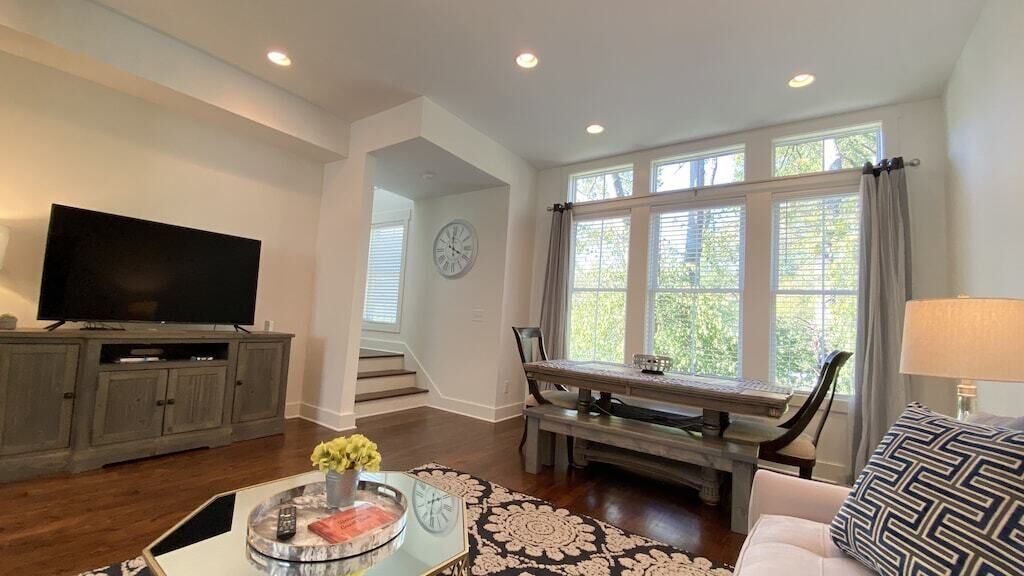 Casa De Pueblo Perfecta Para Caminar A Café / Bares / Comida Cerca De Main Strip - Nashville