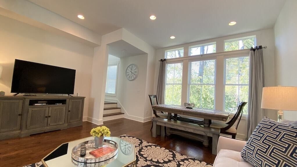 Casa De Pueblo Perfecta Para Caminar A Café / Bares / Comida Cerca De Main Strip - Nashville