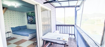 Quarto grand, 1 quarto, para não fumantes, vista para o lago (Rooibos(2F)) | Terraço/pátio