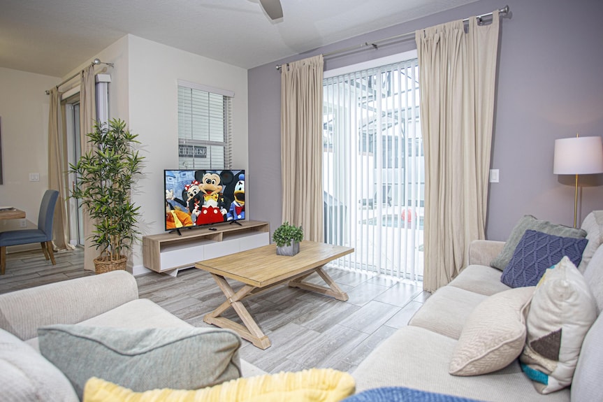 3078- Great Family Home Near Disney, Private Pool, Storey Lake Resort - Florida