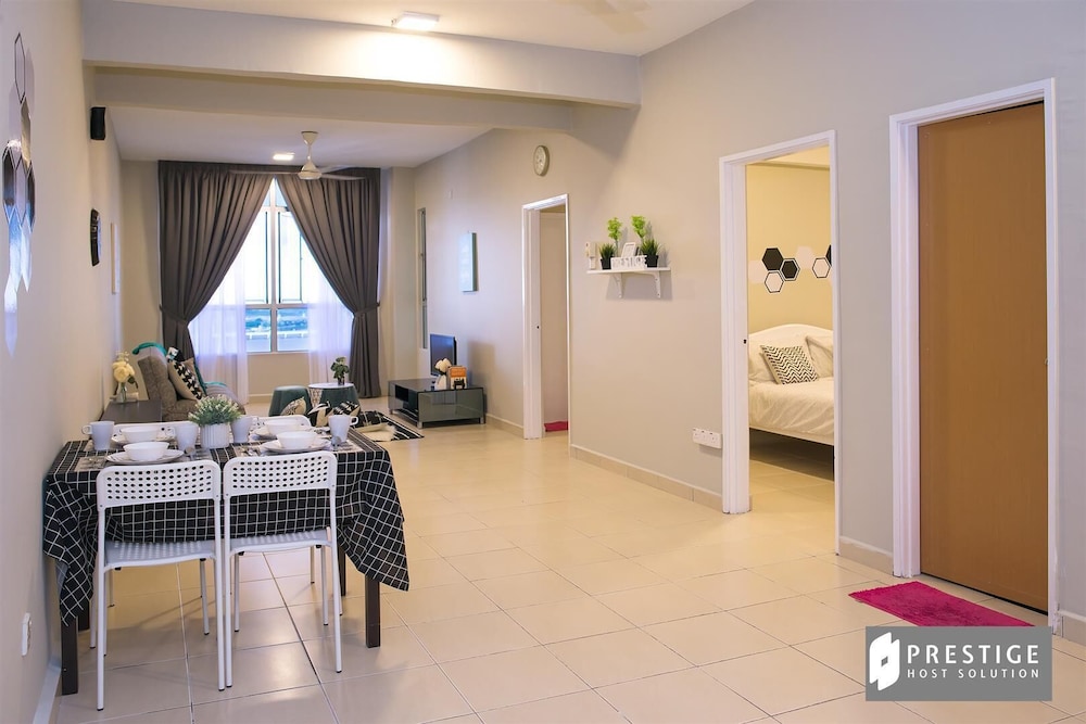 Prestige Pelangi 1 (C2106) Superb River View Homestay - Pasir Mas
