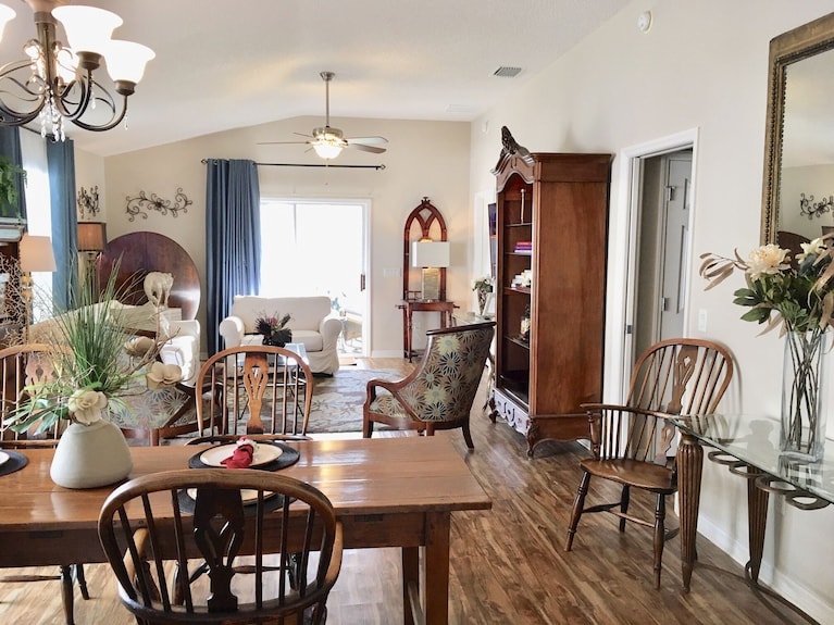 Wow...elegant... Courtyard Villa + Golf Cart, Steps To Pool, 3 Min To Sumter Sq - The Villages, FL