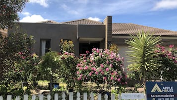 Fachada do alojamento