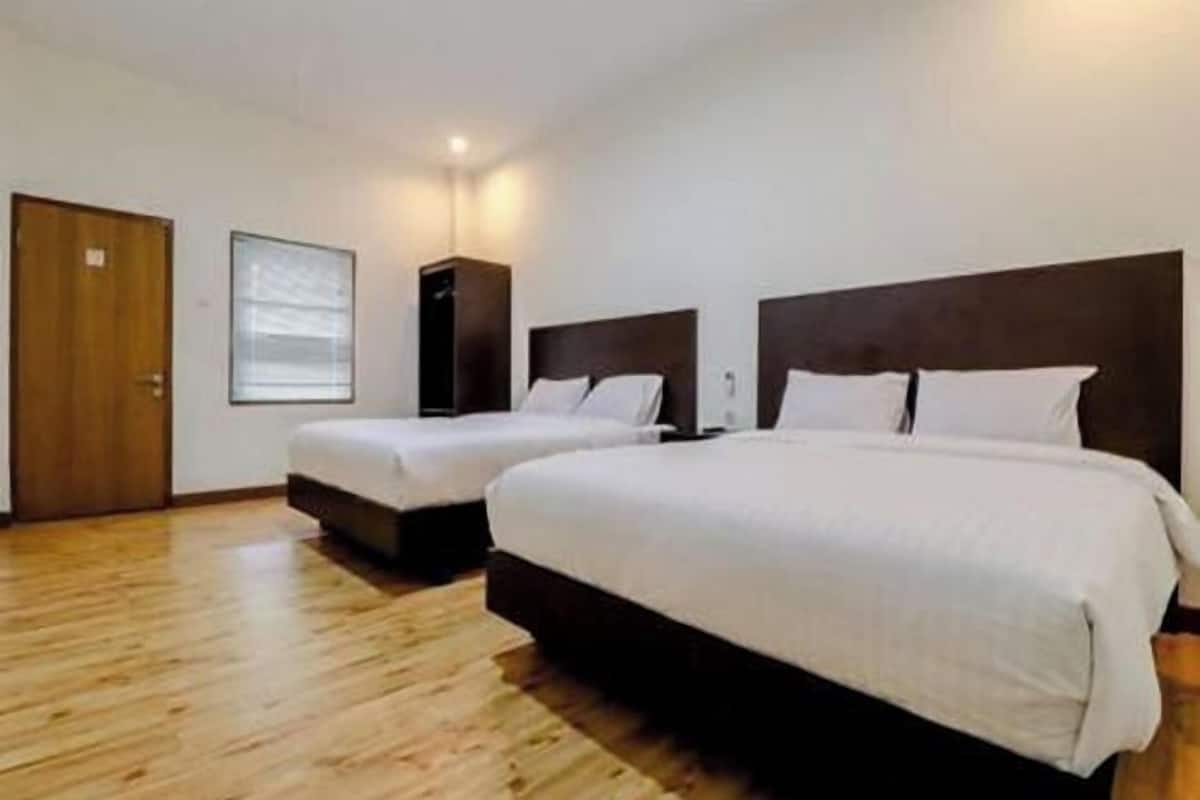 Escrivaninha, Wi-Fi de cortesia, roupa de cama