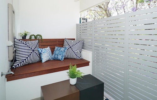 3 - 9 Star Eco Home W Free Parking & Wifi - 1 Bed - Perth