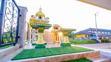 Fachada da propriedade