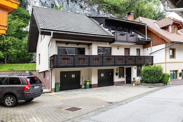Castle Way Apartments Tamy - Bled