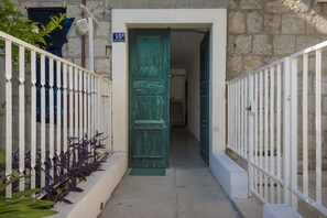 Entrada do alojamento
