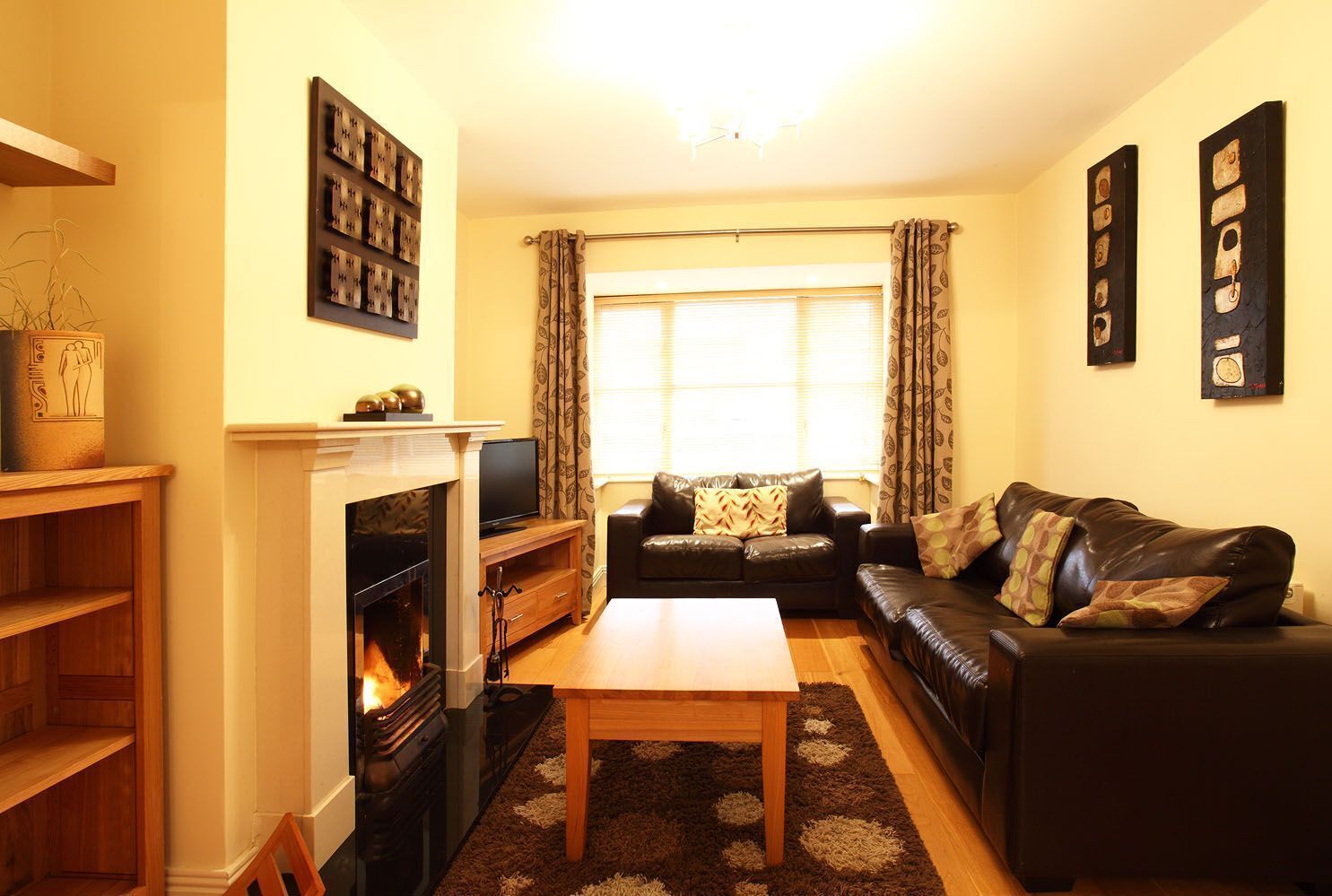 Casa | Sala | TV de ecrã plano, leitor de DVD 