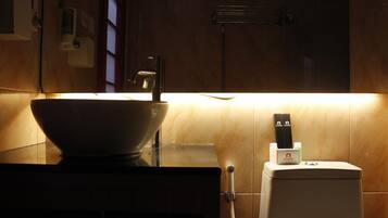 Quarto | Pia do banheiro