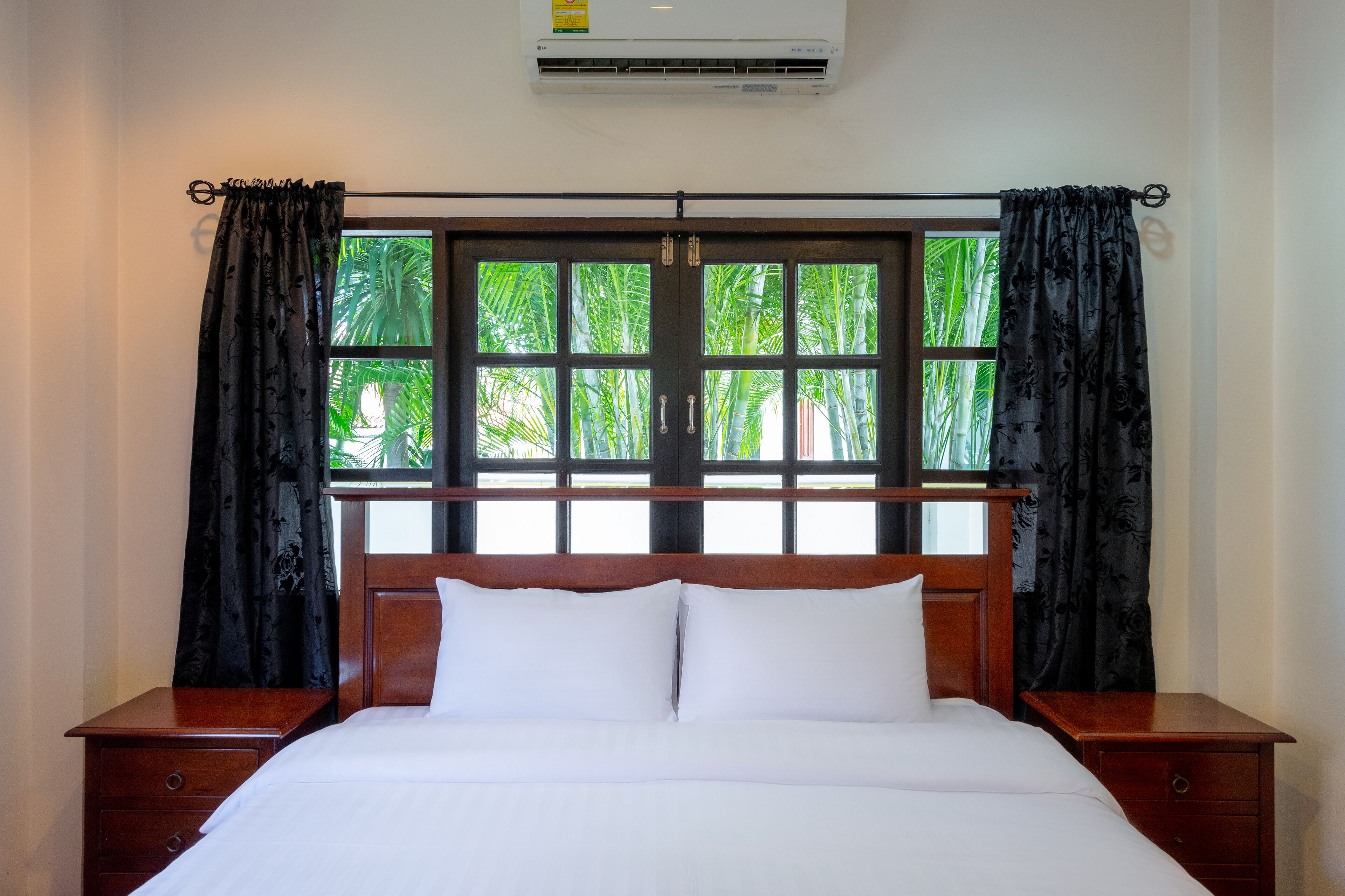 Vila standard, 3 quartos, para não fumantes, cozinha | 3 quartos, escrivaninha, cortinas blackout