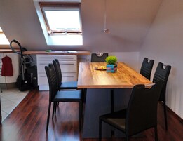Apartamento, 2 quartos | Opções para refeição no quarto