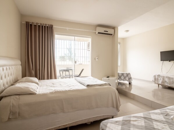 Quarto Familiar, várias camas | Wi-fi grátis, roupa de cama fornecida