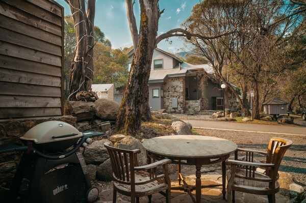 "Bundaleer" Chalet De 5 Chambres Entièrement Rénové à Thredbo - Snowy Mountains