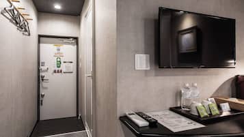 Quarto Twin Deluxe (Japanese Style - 2 People) | Secretária, secretária adequada para computadores portáteis
