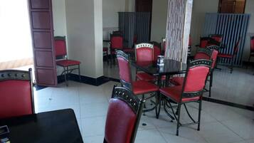 Pequeno-almoço continental diário incluído