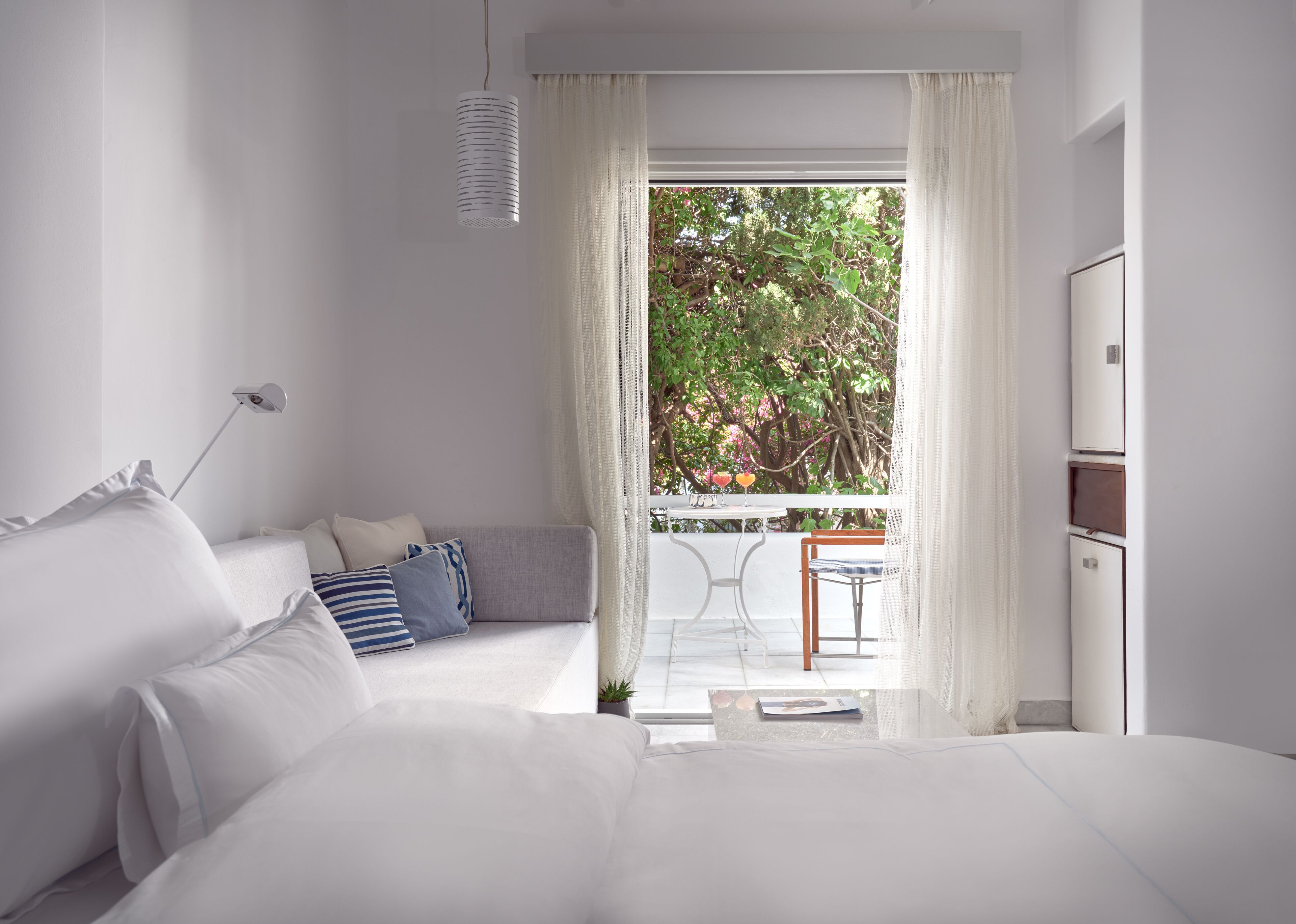 Quarto grand (Sea or Pool View) | Cofres nos quartos, espaço de trabalho para notebook