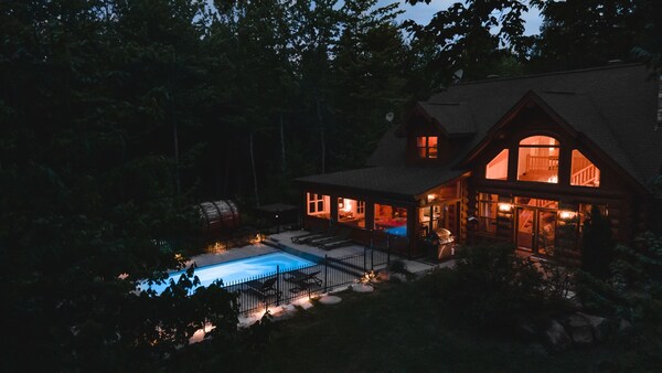 Chalet Silver Fox At Fiddler Lake, Spa & Private Swimming Pool - Saint-Sauveur