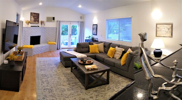 Newly Redecorated 3 Br Getaway Near Venice Beach - Culver City